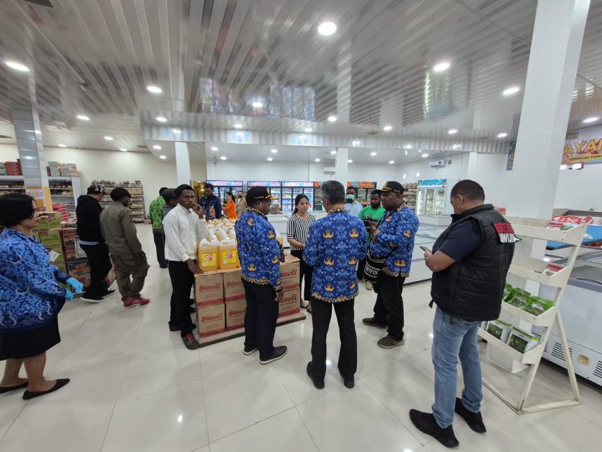 Pemda dan Polres Jayawijaya Sidak Harga Sembako dan Barang Kedaluwarsa ...